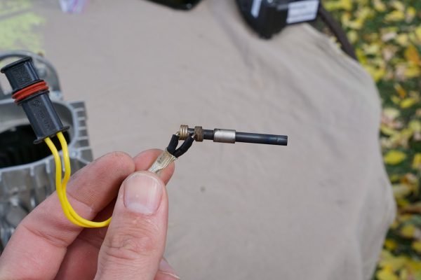 Webasto Air Top 2000 – How To Install a New Burner Following Carbon ...